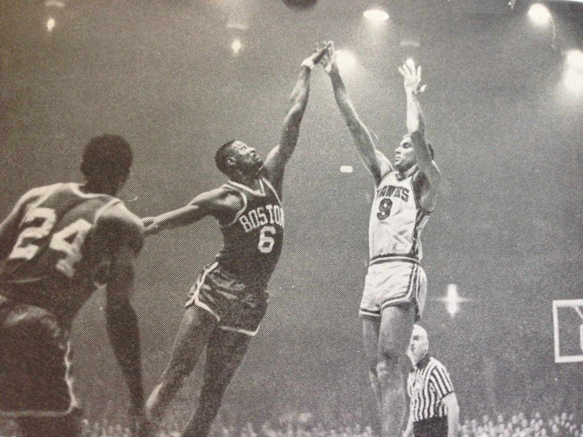 Never a Dull Moment with the St. Louis Hawks, 1958 – From Way Downtown